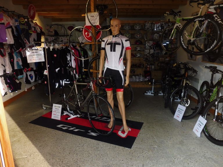 Accueil à la boutique – Cool Altitude Cycles et Sports